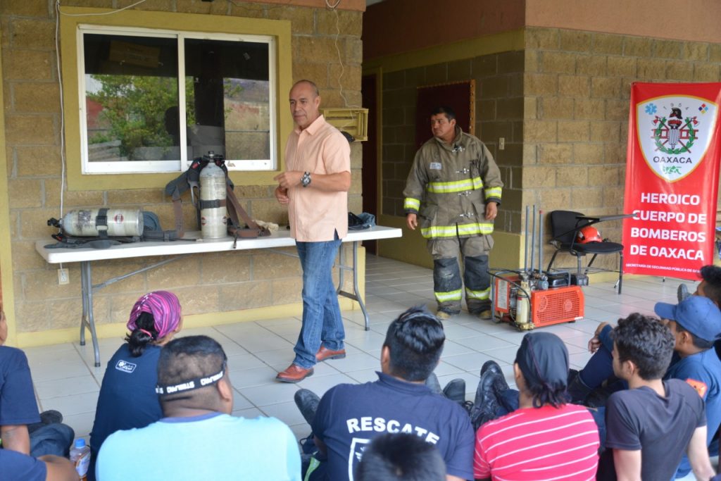 Clausura Heroico Cuerpo de Bomberos de Oaxaca, taller de Atención a emergencias, rescate y ...