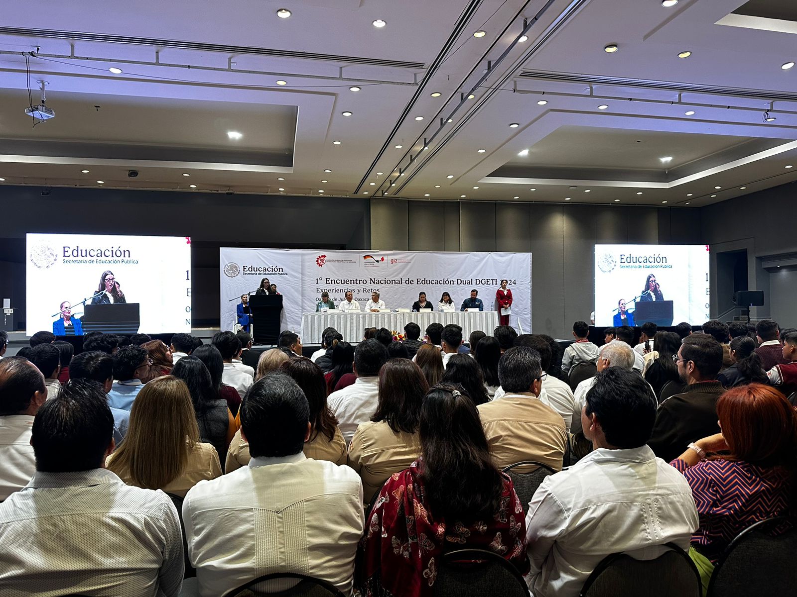 Educación Dual, oportunidad de progreso para jóvenes bachilleres ...